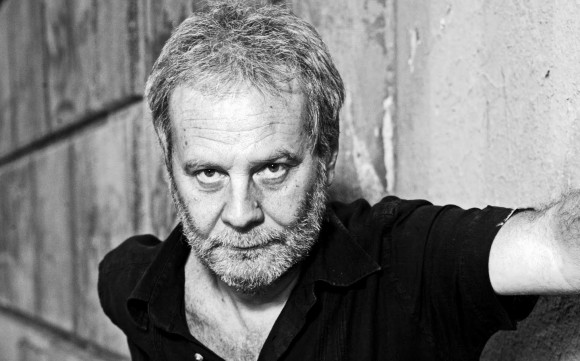 «El rock propicia un cambio en las costumbres y una transformación en ...